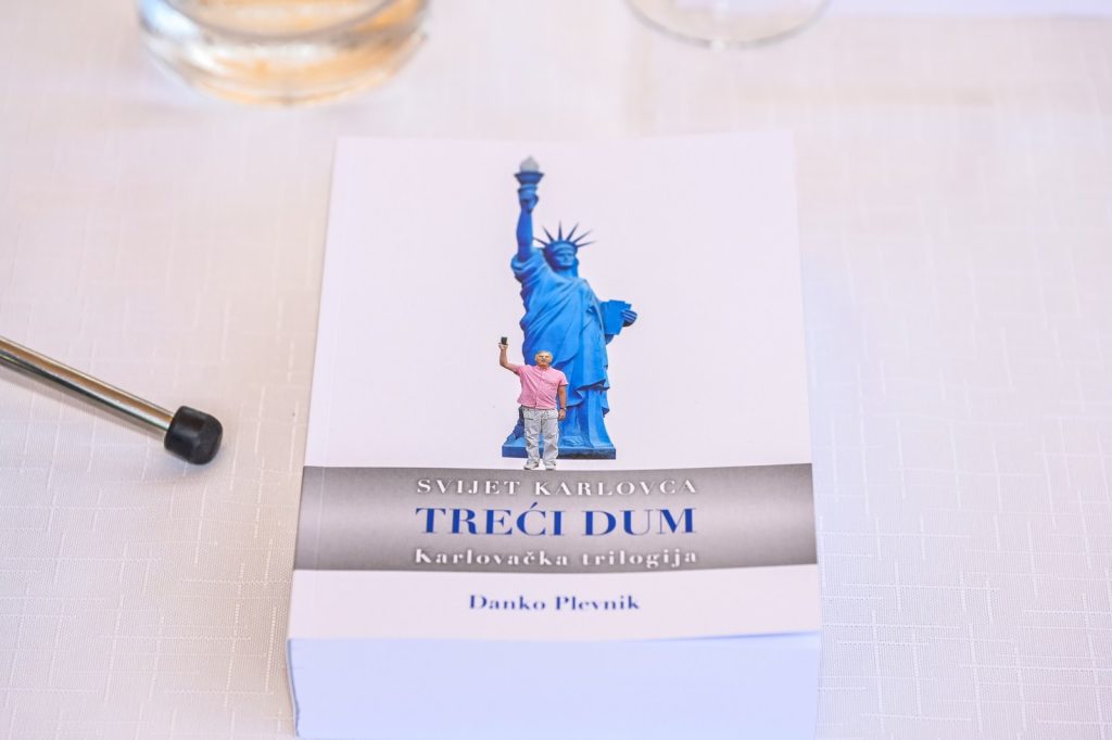 Plevnikova knjiga spomenik je Karlovcu i njegovim ljudima – Radio Mrežnica